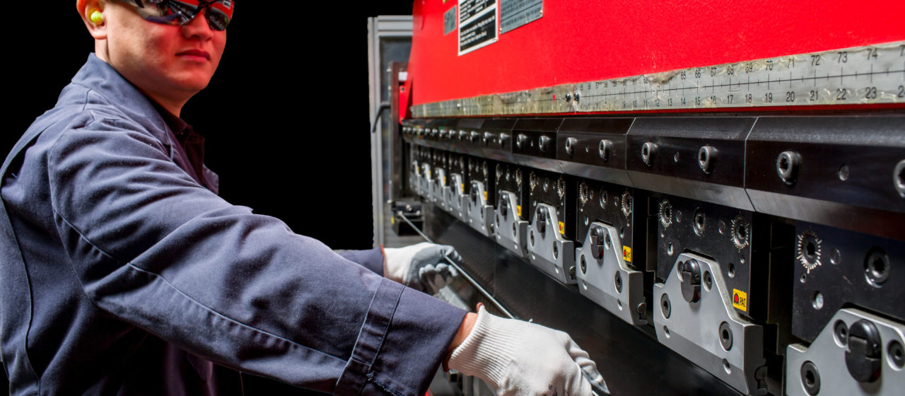 Guide to safe bending procedures on your shop floor | Metalcraft ...
